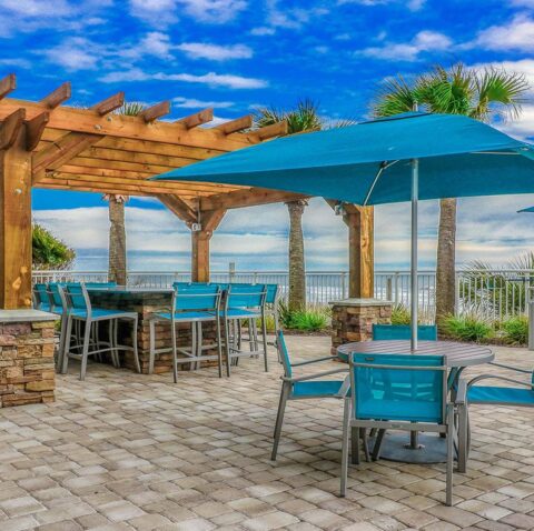 Oceanfront King - Holiday Inn Surfside Beach